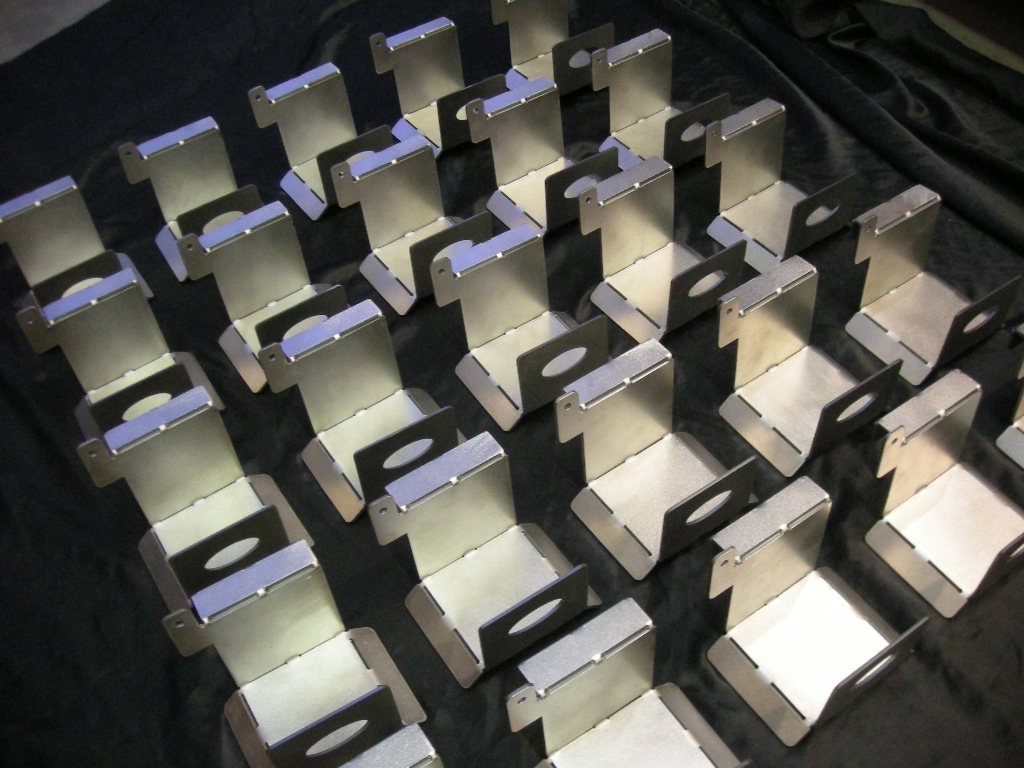 Hose Bracket 11 GA Steel – Fred Nelson